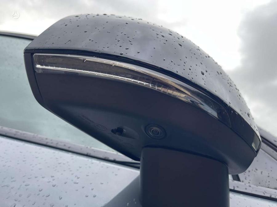 Pelēks Volvo C40 2022 Kauņa, ar dzinēja tilpumu 0.00 L un nobraukumu 110 tūkst. km par 30734 €, foto 33 vietnē AUTOMOTO.COM.LV
