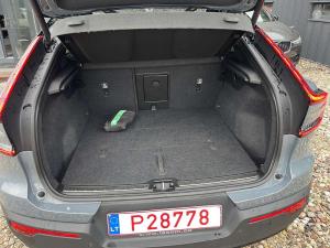 Pelēks Volvo C40 2022 Kauņa, ar dzinēja tilpumu 0.00 L un nobraukumu 110 tūkst. km par 30734 €, foto 36 vietnē AUTOMOTO.COM.LV