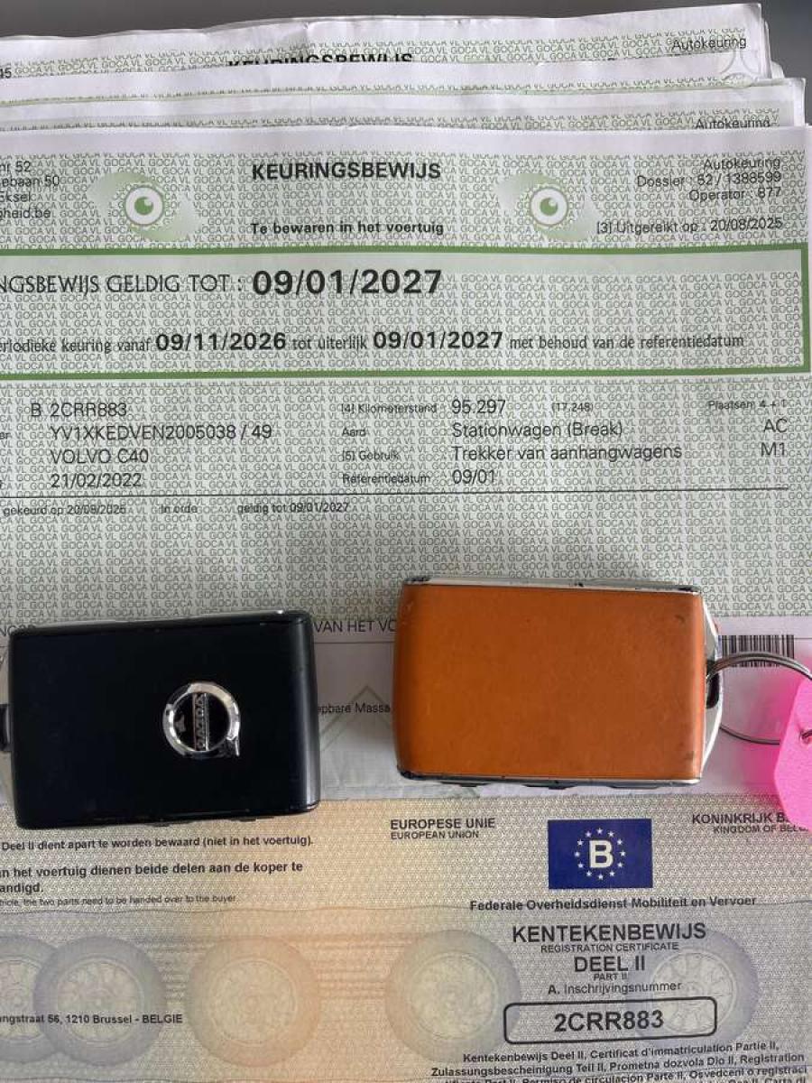 Pelēks Volvo C40 2022 Kauņa, ar dzinēja tilpumu 0.00 L un nobraukumu 110 tūkst. km par 30734 €, foto 42 vietnē AUTOMOTO.COM.LV