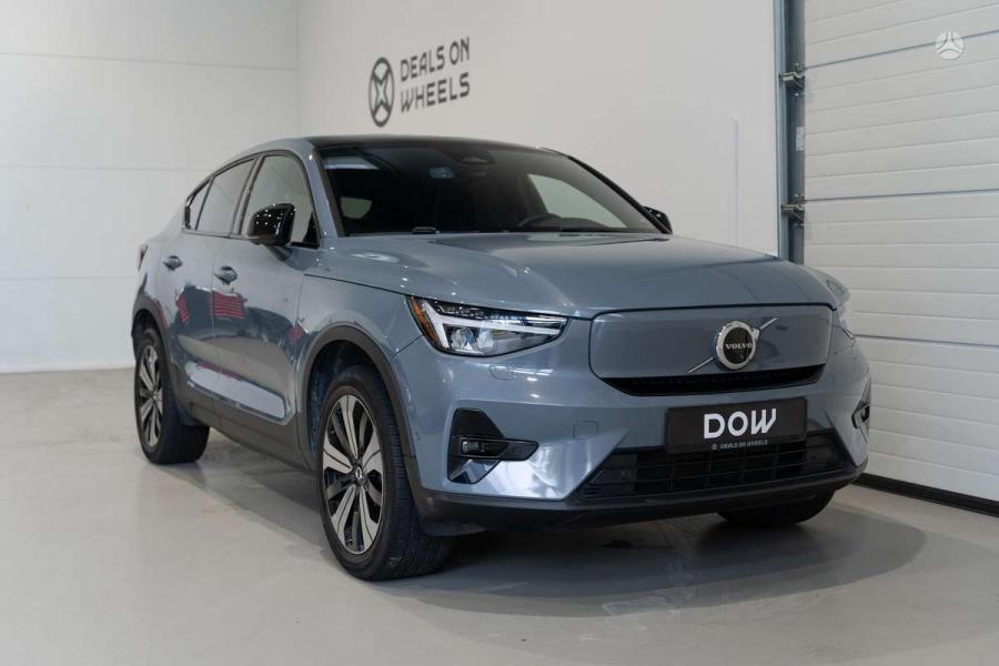 Pelēks Volvo C40 2023 Viļņa, ar dzinēja tilpumu 0.00 L un nobraukumu 49 tūkst. km par 27900 €, foto 1 vietnē AUTOMOTO.COM.LV