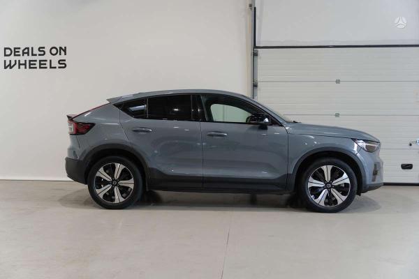 Pelēks Volvo C40 2023 Viļņa, ar dzinēja tilpumu 0.00 L un nobraukumu 49 tūkst. km par 27900 €, foto 4 vietnē AUTOMOTO.COM.LV