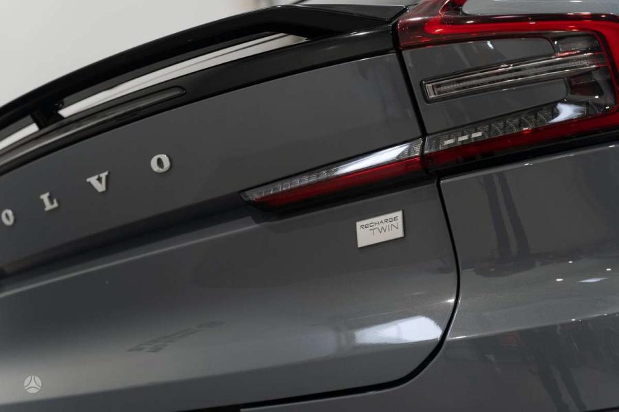 Pelēks Volvo C40 2023 Viļņa, ar dzinēja tilpumu 0.00 L un nobraukumu 49 tūkst. km par 27900 €, foto 8 vietnē AUTOMOTO.COM.LV