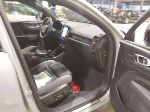 Pelēks Volvo C40 2024 Viļņa, ar dzinēja tilpumu 0.00 L un nobraukumu 54 tūkst. km par 37890 €, foto 7 vietnē AUTOMOTO.COM.LV