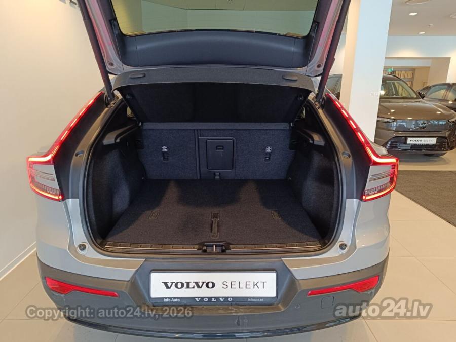 Pelēks Volvo C40 2023 Tallina, ar dzinēja tilpumu 0.00 L un nobraukumu 49 tūkst. km par 41990 €, foto 10 vietnē AUTOMOTO.COM.LV