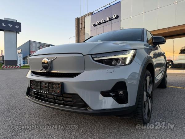 Pelēks Volvo C40 2023 Pērnava, ar dzinēja tilpumu 0.00 L un nobraukumu 53 tūkst. km par 29900 €, foto 5 vietnē AUTOMOTO.COM.LV