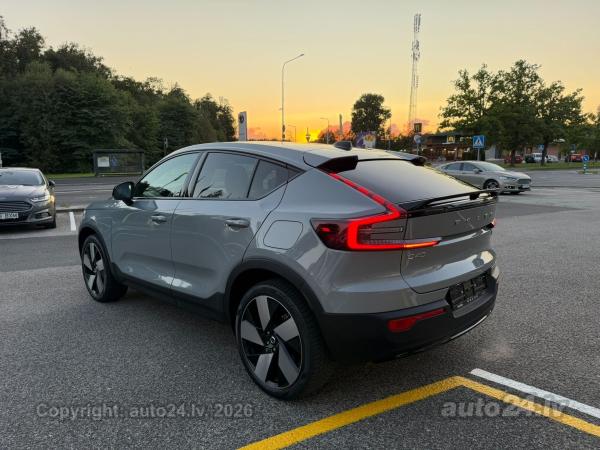 Grey Volvo C40 2023 in Parnu, with an engine capacity of 0.00 L and mileage of 53 thousand km for 29900 €, photo 4 on AUTOMOTO.COM.LV