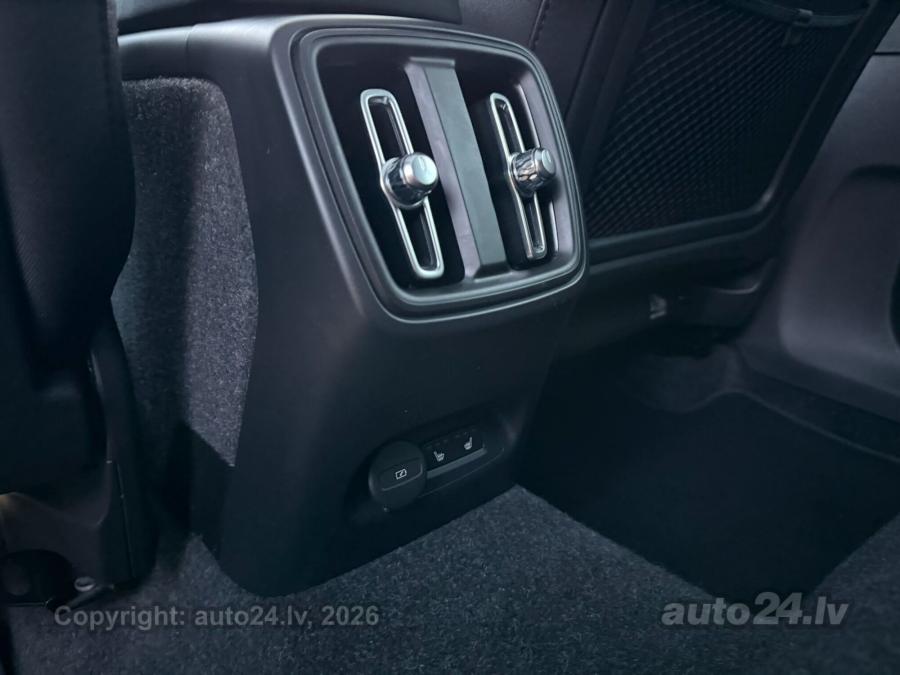 Серый Вольво C40 2023 в Пярну, объемом двигателя 0.00 л и пробегом 53 тыс. км за 29900 €, фото 15 на AUTOMOTO.COM.LV