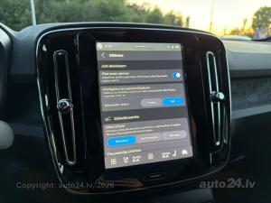 Pelēks Volvo C40 2024 Pērnava, ar dzinēja tilpumu 0.00 L un nobraukumu 33 tūkst. km par 39900 €, foto 24 vietnē AUTOMOTO.COM.LV