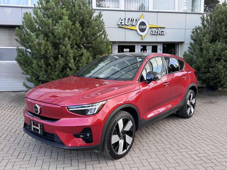 Sarkans Volvo C40 2023 Telšiai, ar dzinēja tilpumu 0.00 L un nobraukumu 46 tūkst. km par 26200 €, foto 3 vietnē AUTOMOTO.COM.LV
