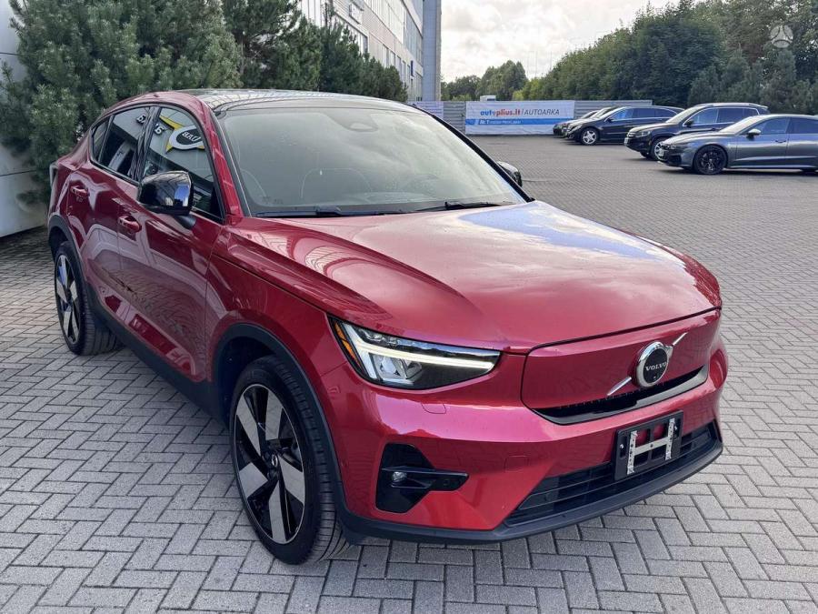 Sarkans Volvo C40 2023 Telšiai, ar dzinēja tilpumu 0.00 L un nobraukumu 46 tūkst. km par 26200 €, foto 5 vietnē AUTOMOTO.COM.LV