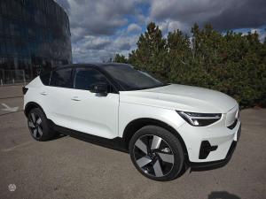 White Volvo C40 2022 in Siauliai, with an engine capacity of 0.00 L and mileage of 23 thousand km for 30100 €, photo 3 on AUTOMOTO.COM.LV