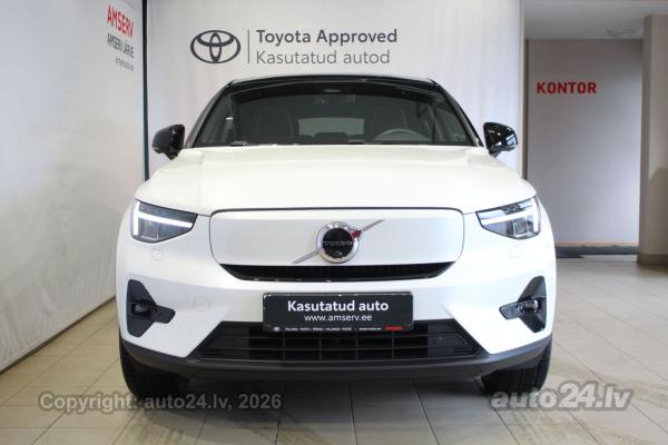White Volvo C40 2022 in Tallinn, with an engine capacity of 0.00 L and mileage of 67 thousand km for 33990 €, photo 5 on AUTOMOTO.COM.LV