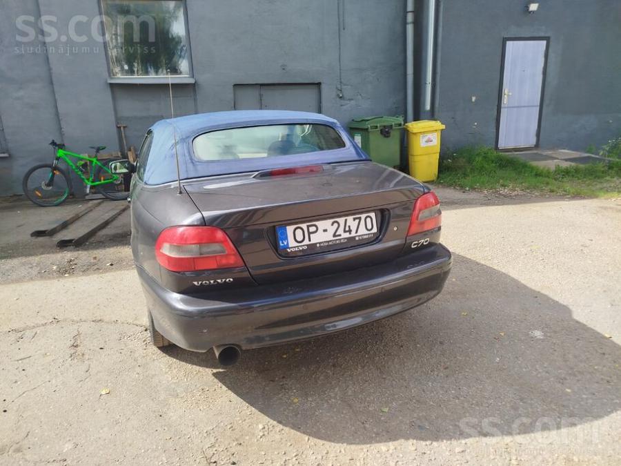 Melns Volvo C70 2001 Rīga, ar dzinēja tilpumu 2.00 L un nobraukumu 205 tūkst. km par 2900 €, foto 3 vietnē AUTOMOTO.COM.LV