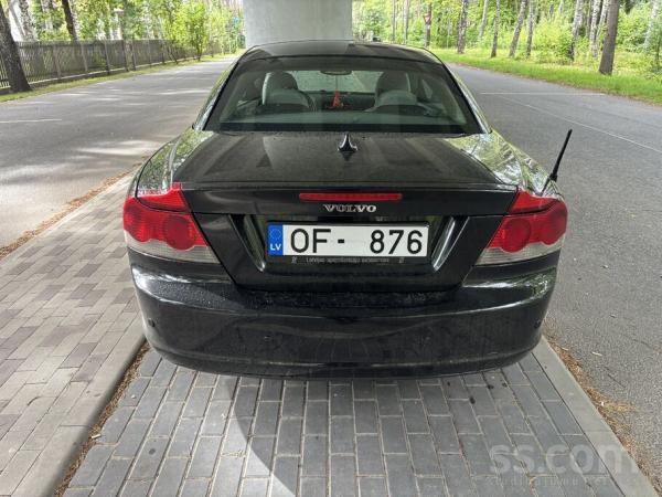 Черный Вольво Ц70 2006 в Юрмала, объемом двигателя 2.40 л и пробегом 175 тыс. км за 2350 €, фото 6 на AUTOMOTO.COM.LV