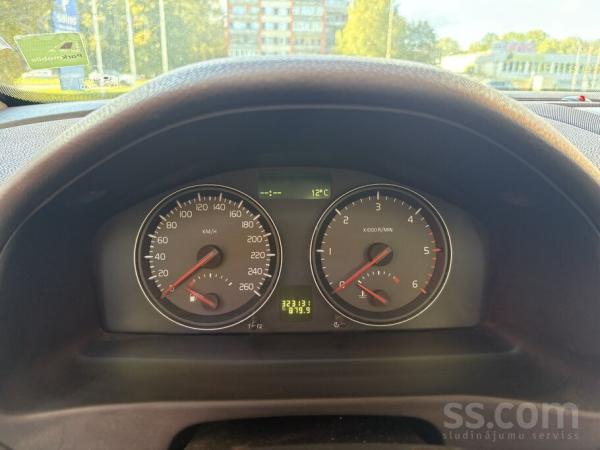 Black Volvo C70 2007 in Riga, with an engine capacity of 2.40 L and mileage of 320 thousand km for 3600 €, photo 11 on AUTOMOTO.COM.LV