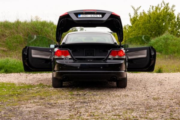 Black Volvo C70 2007 in Riga, with an engine capacity of 2.40 L and mileage of 258 thousand km for 5995 €, photo 11 on AUTOMOTO.COM.LV