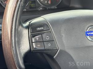 Black Volvo C70 2007 in Jelgava, with an engine capacity of 2.40 L and mileage of 278 thousand km for 4500 €, photo 10 on AUTOMOTO.COM.LV