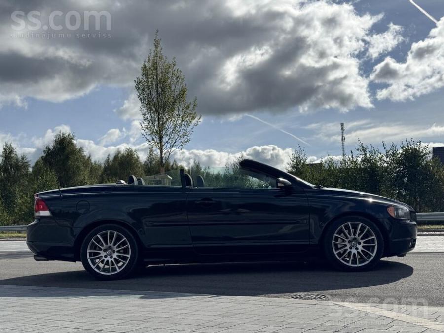 Black Volvo C70 2007 in Jelgava, with an engine capacity of 2.40 L and mileage of 278 thousand km for 4500 €, photo 21 on AUTOMOTO.COM.LV