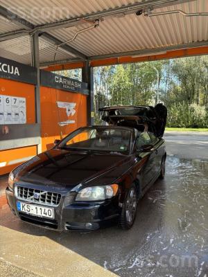 Black Volvo C70 2007 in Riga, with an engine capacity of 2.40 L and mileage of 320 thousand km for 3800 €, photo 6 on AUTOMOTO.COM.LV