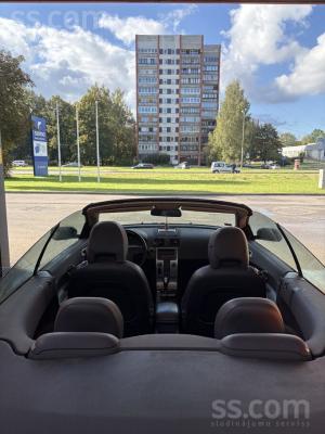 Black Volvo C70 2007 in Riga, with an engine capacity of 2.40 L and mileage of 320 thousand km for 3800 €, photo 8 on AUTOMOTO.COM.LV