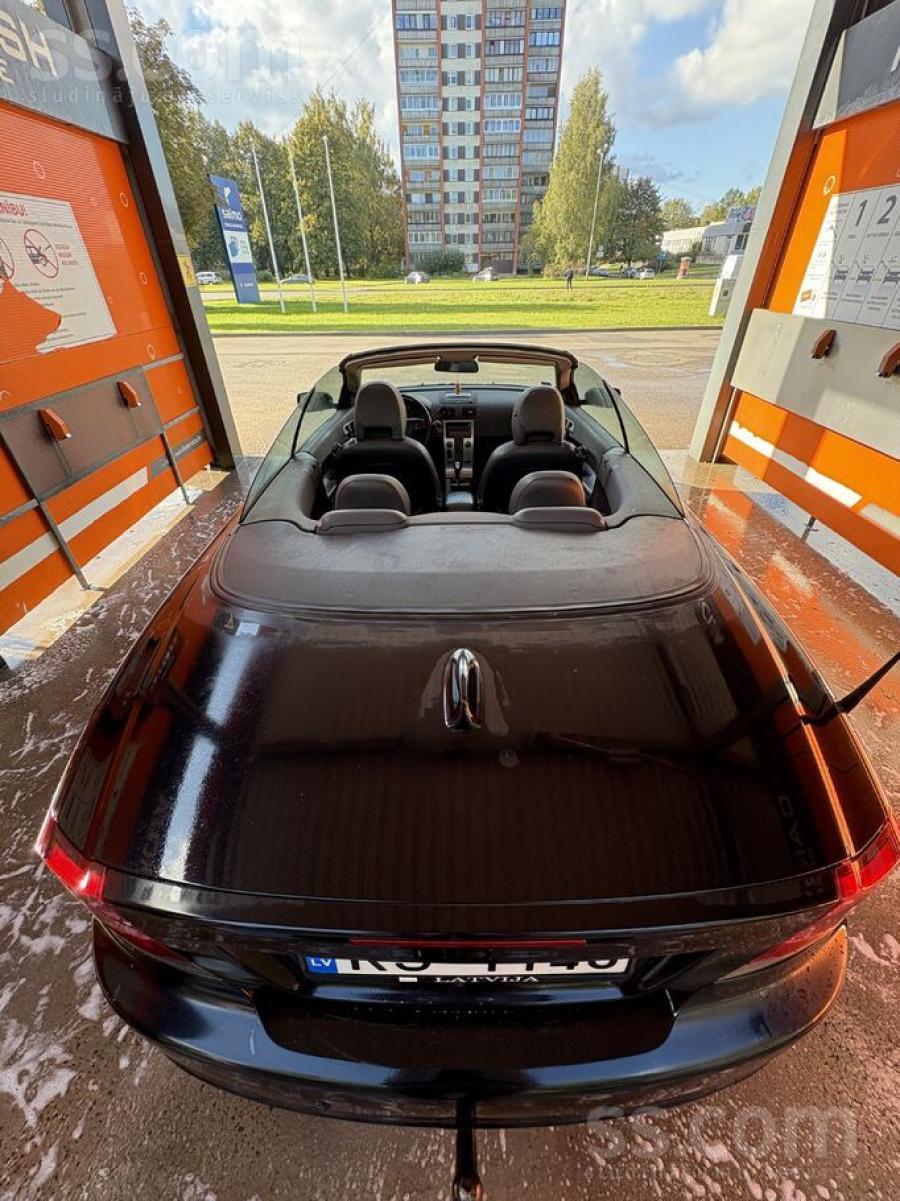 Black Volvo C70 2007 in Riga, with an engine capacity of 2.40 L and mileage of 320 thousand km for 3800 €, photo 9 on AUTOMOTO.COM.LV