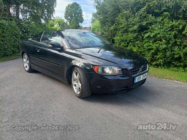 Melns Volvo C70 2007 Paide, ar dzinēja tilpumu 2.40 L un nobraukumu 204 tūkst. km par 6800 €, foto 2 vietnē AUTOMOTO.COM.LV