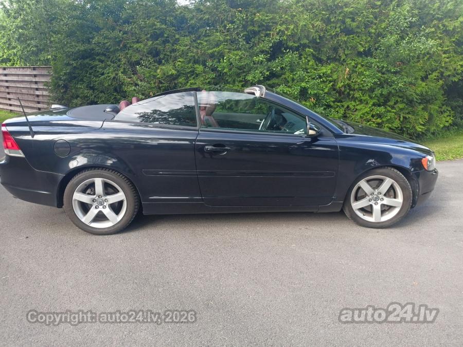 Melns Volvo C70 2007 Paide, ar dzinēja tilpumu 2.40 L un nobraukumu 204 tūkst. km par 6800 €, foto 5 vietnē AUTOMOTO.COM.LV