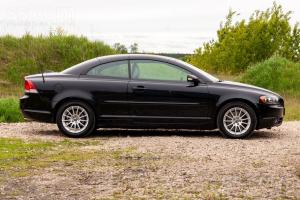 Melns Volvo C70 2007 Rīga, ar dzinēja tilpumu 2.40 L un nobraukumu 258 tūkst. km par 4995 €, foto 14 vietnē AUTOMOTO.COM.LV