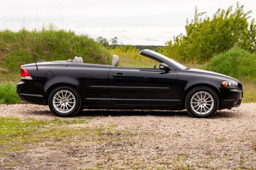 Melns Volvo C70 2007 Rīga, ar dzinēja tilpumu 2.40 L un nobraukumu 258 tūkst. km par 4995 €, foto 16 vietnē AUTOMOTO.COM.LV