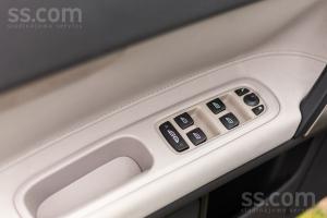 Melns Volvo C70 2007 Rīga, ar dzinēja tilpumu 2.40 L un nobraukumu 258 tūkst. km par 4995 €, foto 24 vietnē AUTOMOTO.COM.LV