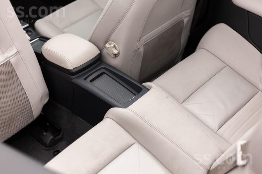 Melns Volvo C70 2007 Rīga, ar dzinēja tilpumu 2.40 L un nobraukumu 258 tūkst. km par 4995 €, foto 27 vietnē AUTOMOTO.COM.LV