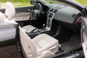 Melns Volvo C70 2007 Rīga, ar dzinēja tilpumu 2.40 L un nobraukumu 258 tūkst. km par 4995 €, foto 28 vietnē AUTOMOTO.COM.LV