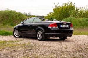 Melns Volvo C70 2007 Rīga, ar dzinēja tilpumu 2.40 L un nobraukumu 258 tūkst. km par 4995 €, foto 14 vietnē AUTOMOTO.COM.LV