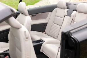 Melns Volvo C70 2007 Rīga, ar dzinēja tilpumu 2.40 L un nobraukumu 258 tūkst. km par 4995 €, foto 26 vietnē AUTOMOTO.COM.LV