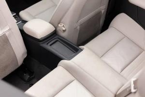 Melns Volvo C70 2007 Rīga, ar dzinēja tilpumu 2.40 L un nobraukumu 258 tūkst. km par 4995 €, foto 27 vietnē AUTOMOTO.COM.LV