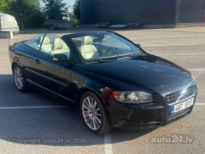Melns Volvo C70 2007 Tallina, ar dzinēja tilpumu 2.40 L un nobraukumu 269 tūkst. km par 4400 €, foto  vietnē AUTOMOTO.COM.LV