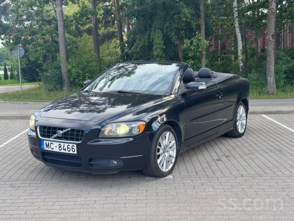 Black Volvo C70 2007 in Riga, with an engine capacity of 2.40 L and mileage of 257 thousand km for 5000 €, photo 2 on AUTOMOTO.COM.LV