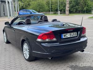 Melns Volvo C70 2007 Rīga, ar dzinēja tilpumu 2.40 L un nobraukumu 257 tūkst. km par 5000 €, foto 4 vietnē AUTOMOTO.COM.LV