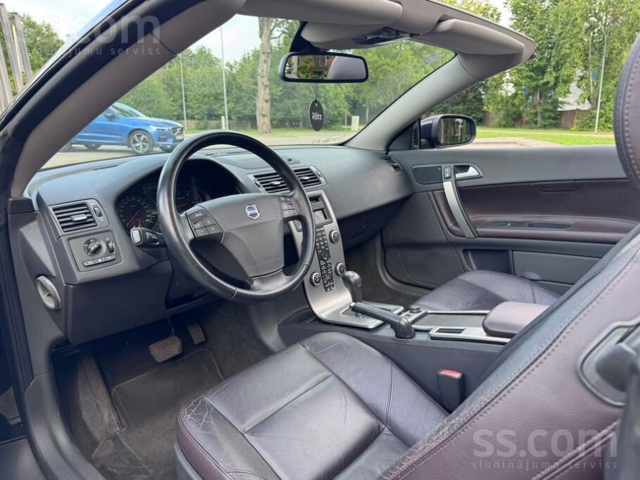 Melns Volvo C70 2007 Rīga, ar dzinēja tilpumu 2.40 L un nobraukumu 257 tūkst. km par 5000 €, foto 6 vietnē AUTOMOTO.COM.LV
