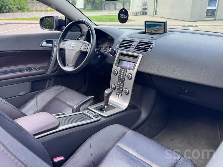 Melns Volvo C70 2007 Rīga, ar dzinēja tilpumu 2.40 L un nobraukumu 257 tūkst. km par 5000 €, foto 8 vietnē AUTOMOTO.COM.LV