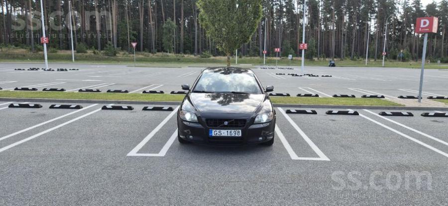 Melns Volvo C70 2007 Rīga, ar dzinēja tilpumu 2.40 L un nobraukumu 252 tūkst. km par 4000 €, foto 6 vietnē AUTOMOTO.COM.LV