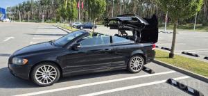 Melns Volvo C70 2007 Rīga, ar dzinēja tilpumu 2.40 L un nobraukumu 252 tūkst. km par 4000 €, foto 7 vietnē AUTOMOTO.COM.LV