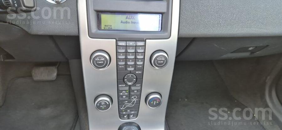 Melns Volvo C70 2007 Rīga, ar dzinēja tilpumu 2.40 L un nobraukumu 252 tūkst. km par 4000 €, foto 17 vietnē AUTOMOTO.COM.LV