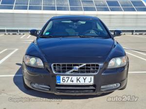 Melns Volvo C70 2008 Tallina, ar dzinēja tilpumu 2.00 L un nobraukumu 205 tūkst. km par 5900 €, foto 3 vietnē AUTOMOTO.COM.LV