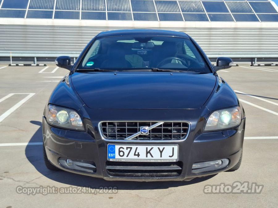 Melns Volvo C70 2008 Tallina, ar dzinēja tilpumu 2.00 L un nobraukumu 205 tūkst. km par 5900 €, foto 3 vietnē AUTOMOTO.COM.LV