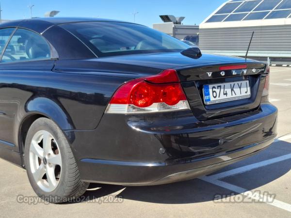 Melns Volvo C70 2008 Tallina, ar dzinēja tilpumu 2.00 L un nobraukumu 205 tūkst. km par 5900 €, foto 10 vietnē AUTOMOTO.COM.LV