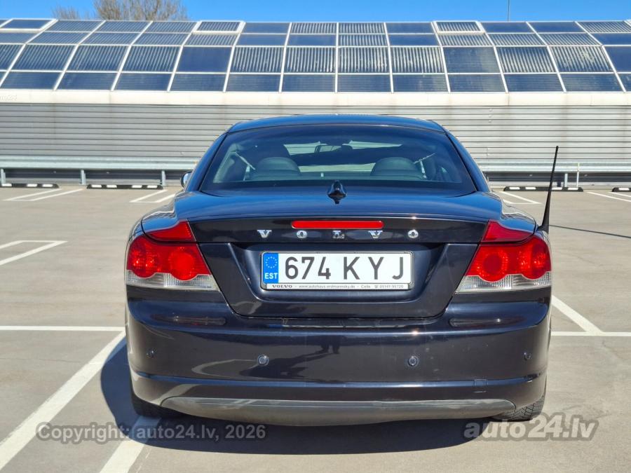 Melns Volvo C70 2008 Tallina, ar dzinēja tilpumu 2.00 L un nobraukumu 205 tūkst. km par 5900 €, foto 12 vietnē AUTOMOTO.COM.LV