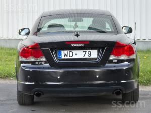 Melns Volvo C70 2008 Rīga, ar dzinēja tilpumu 2.40 L un nobraukumu 245 tūkst. km par 5000 €, foto 11 vietnē AUTOMOTO.COM.LV