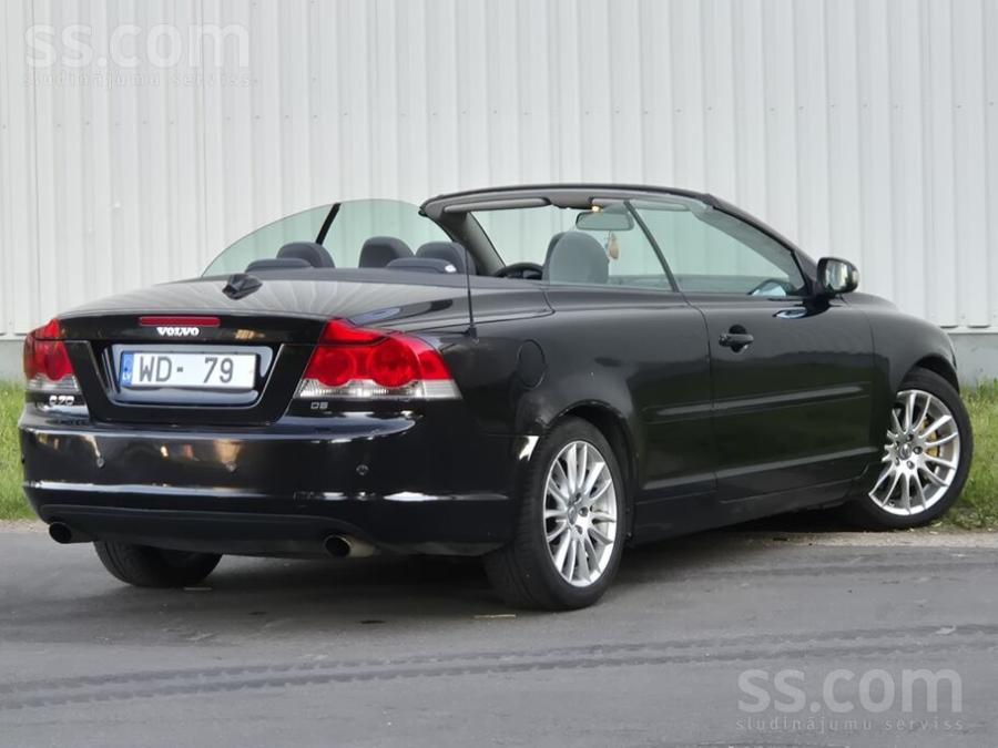 Melns Volvo C70 2008 Rīga, ar dzinēja tilpumu 2.40 L un nobraukumu 245 tūkst. km par 5000 €, foto 12 vietnē AUTOMOTO.COM.LV