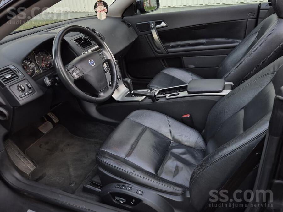 Melns Volvo C70 2008 Rīga, ar dzinēja tilpumu 2.40 L un nobraukumu 245 tūkst. km par 5000 €, foto 20 vietnē AUTOMOTO.COM.LV